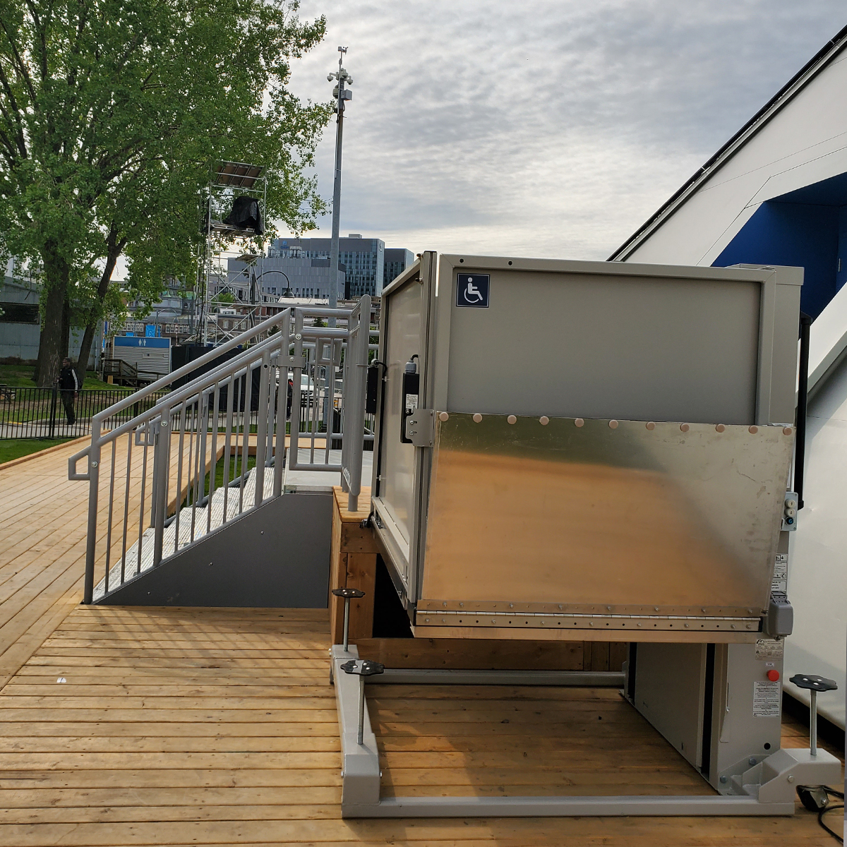 AmeriGlide's Vertical Platform Lifts